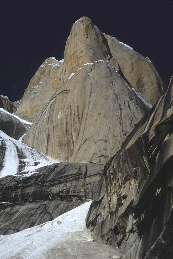 Norwegians Repeat Historic Trango Route - Climbing