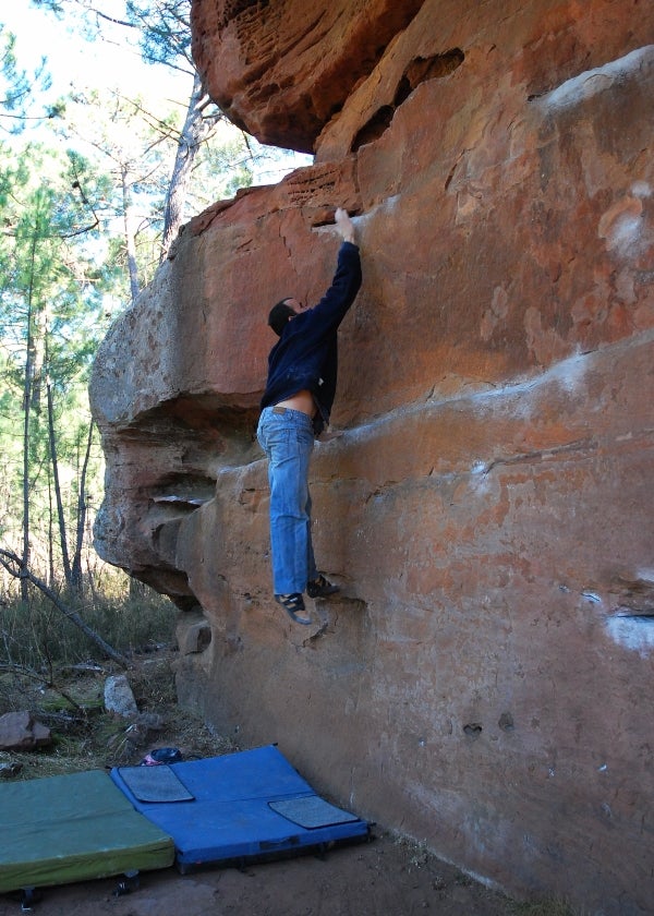Easter Bouldering at Albarracin - Climbing