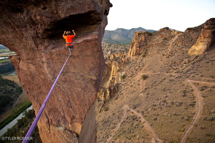 Monkey Face Highlinin' - Climbing