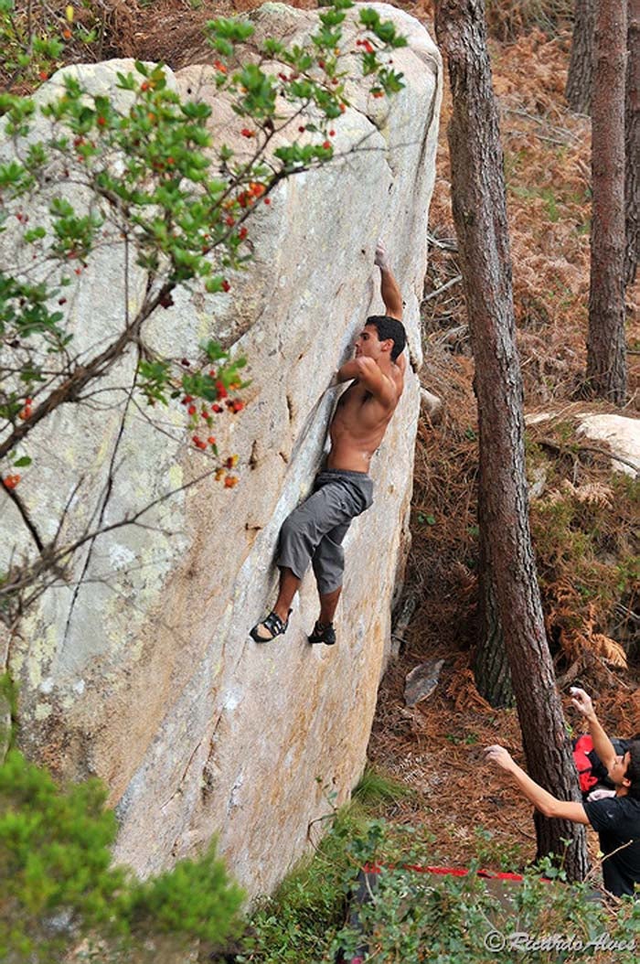 Bouldering in the Magical Forest of Sintra, Portugal - Climbing