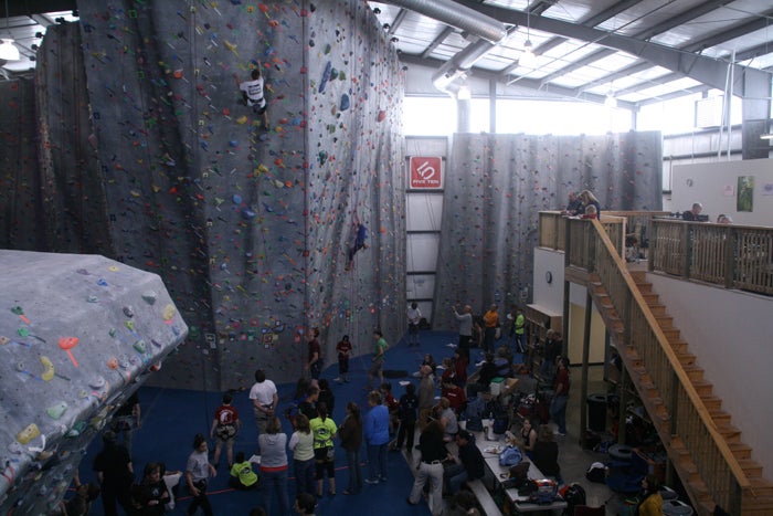 Urban Rocks Gym Hosts Chattanooga’s First Indoor Sport Climbing ...