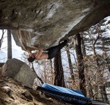 Traversi Climbs The Story of Two Worlds (V15) - Climbing