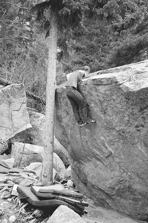 Rock Climbing Skills: Learn How to Topout Boulder Problems