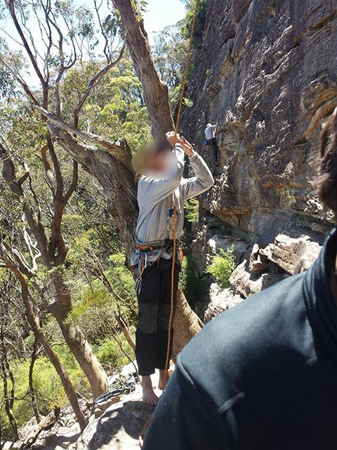 Unbelayvable: 5 Photos of Absolutely Awful Belayers - Climbing