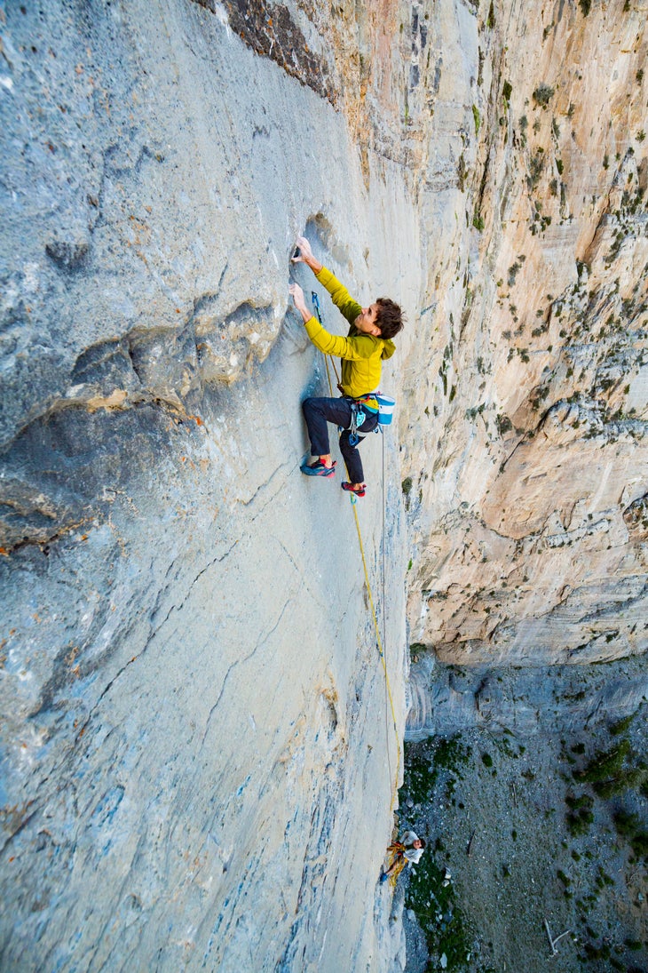 Photo Gallery: Onsight—4 Climbing Photo Highlights (Issue 370)