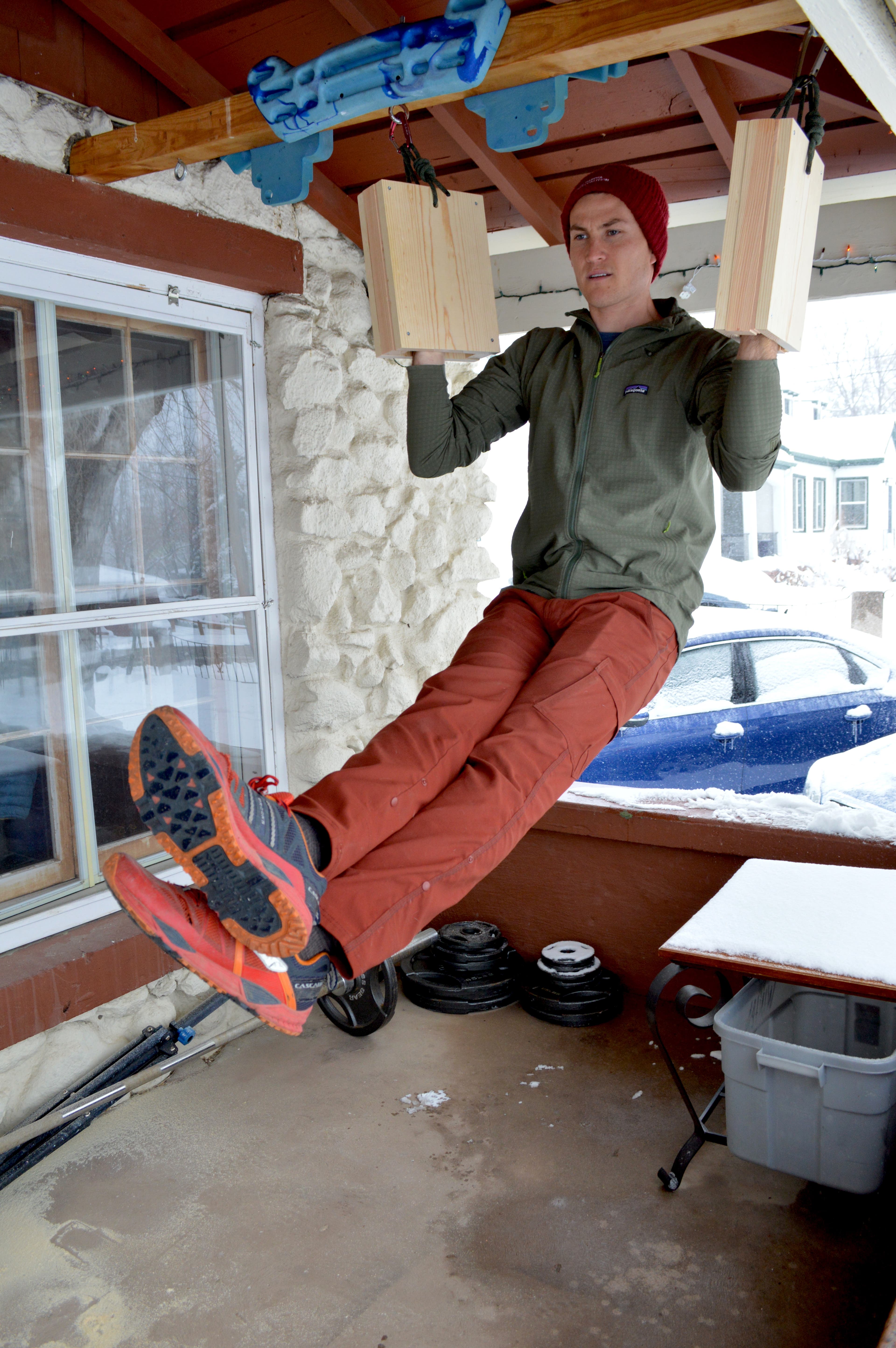 DIY: How To Build Inexpensive Portable Crack Climbing Training Device