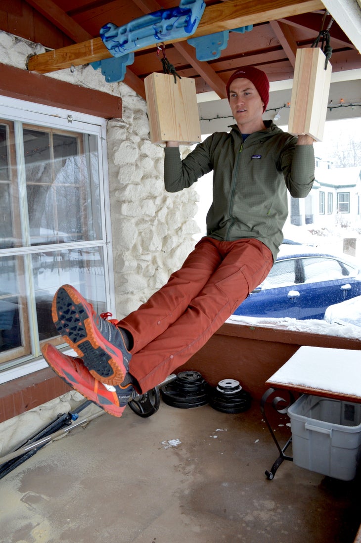 DIY: How To Build Inexpensive Portable Crack Climbing Training Device