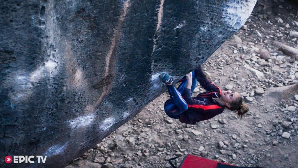 Margo Hayes Climbs a BIG Highball Boulder in Joe's Valley - Climbing
