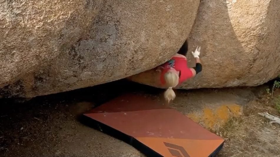 Pamela Pack Tries Not to Get Stuck on Fave Offwidth Boulder - Climbing