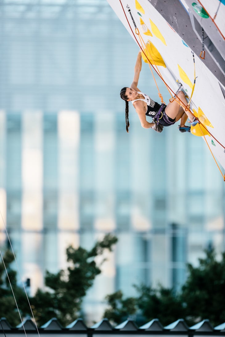 Photo Gallery of Olympic's Final Climbing Training Session - Climbing