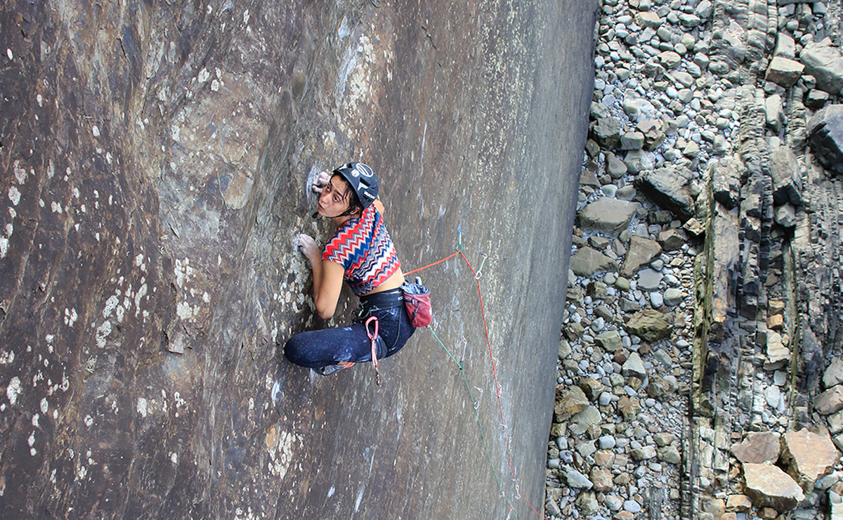 Anna Hazelnutt On Once Upon a Time in the Southwest 5.13R - Climbing
