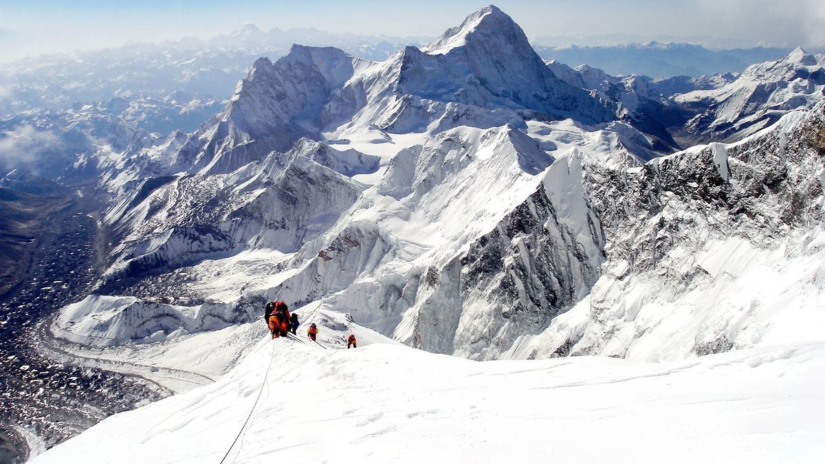 Chasing a New Speed Record on the World’s Highest 14 Peaks - Climbing