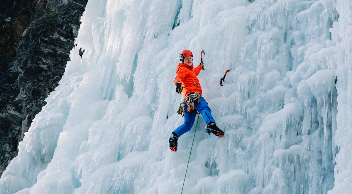 How to Prevent and Treat Frostbite - Climbing