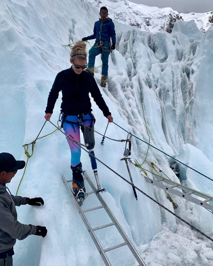 Kirstie Ennis, Veteran and Above-Knee Amputee, Tackles Everest Kirstie Ennis, Veteran and Above-Knee Amputee, Tackles Everest
