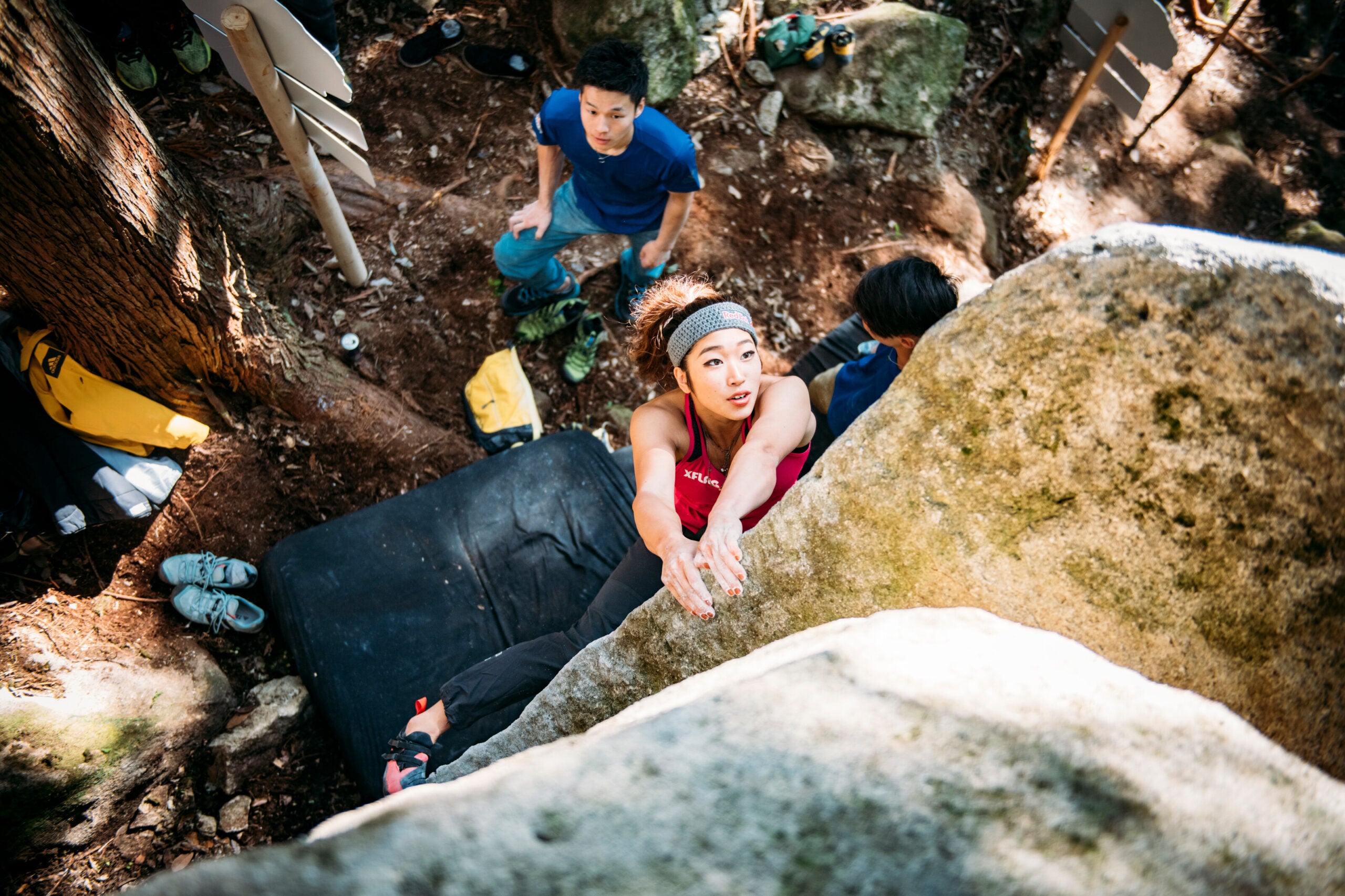 How to Practice Bouldering Etiquette Outside - Climbing