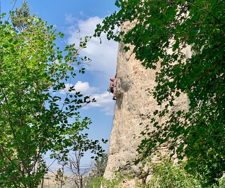 Want to Climb Harder? Learn the Right Way to Warm Up