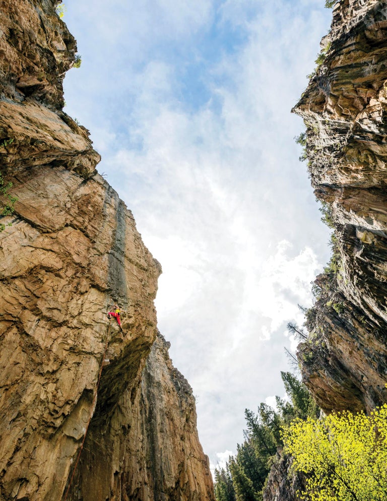 Rock Climbing in Rifle Mountain Park - Climbing