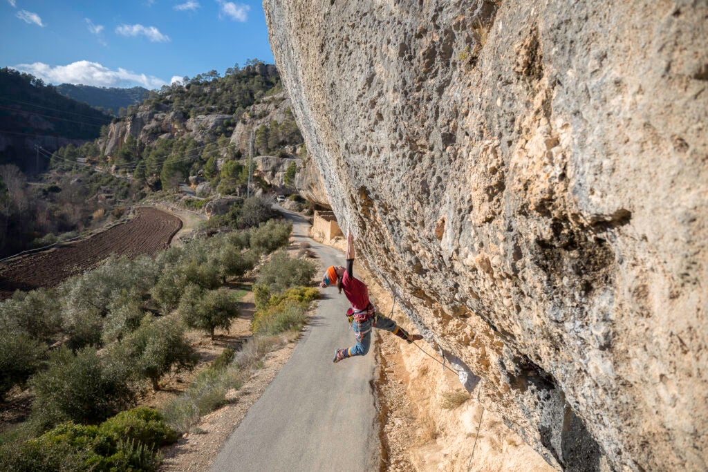 Danger In Rock Climbing Can Be Random - Climbing