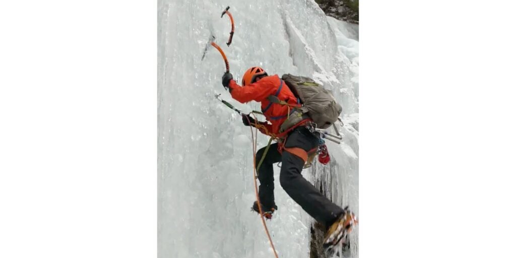 Weekend Whipper: Ice Climber Falls Clipping, Decks - Climbing