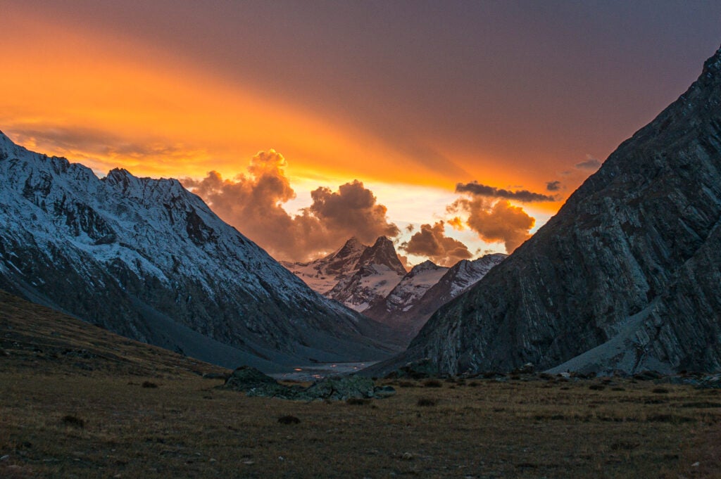 Bold Big-Walling (and International Conflict) in Kashmir - Climbing