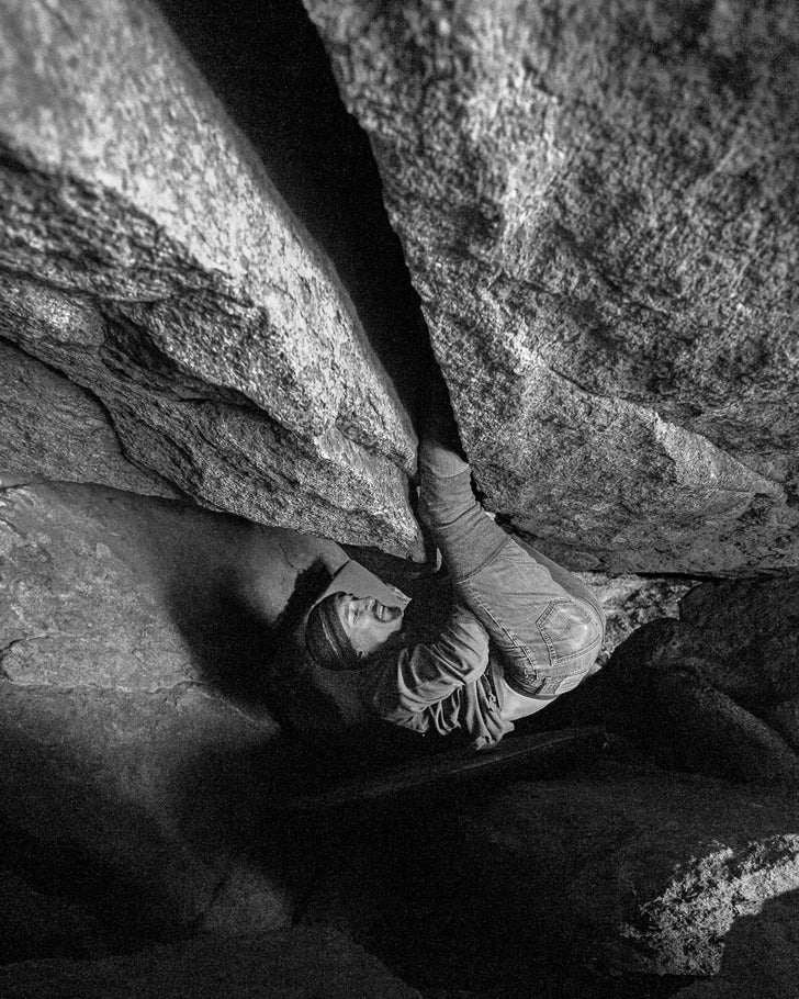 Bouldering in Vedauwoo Wyoming - Climbing
