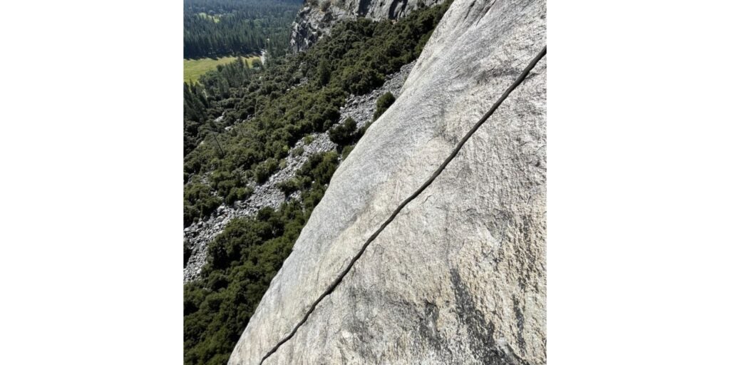 New Crack Appears in Yosemite, Closing Popular Trail - Climbing