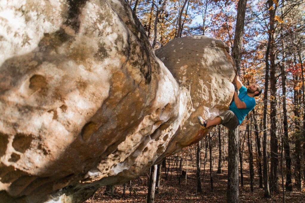 Climbers Acquire Citadel Boulders in Northern Alabama - Climbing