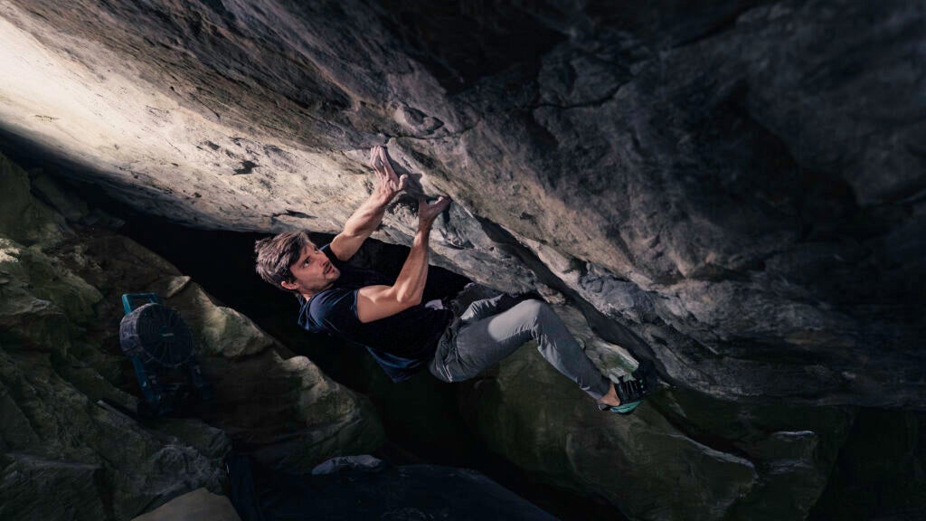 Sam Weir Climbs V16 but Hates Social Media and Works Full Time - Climbing