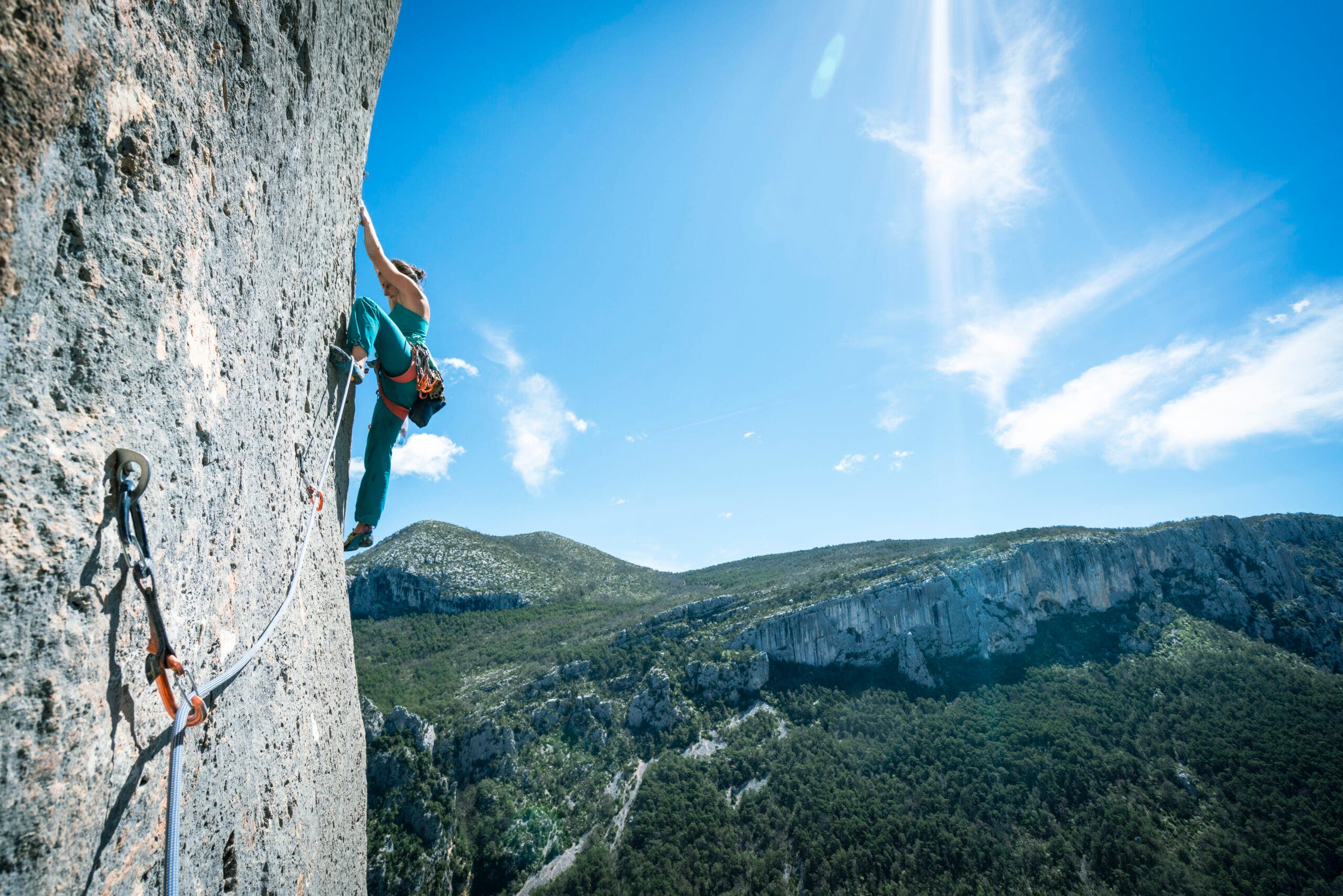 Are Top Women Climbers Narrowing the "Gender Gap" for All?